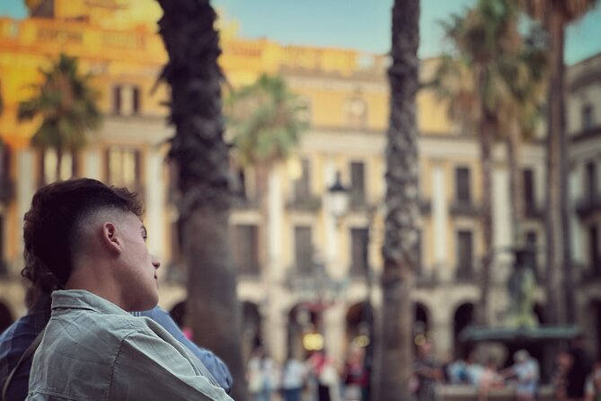 Barcelona Walk: Local Culture, Traditions, History & Architecture - Key Points