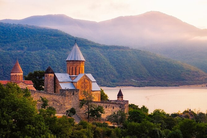 Bestseller Day Trip to Kazbeg/Gergeti Delicious Lunch at Rooms - Exploring Kazbegi: a Journey From Tbilisi