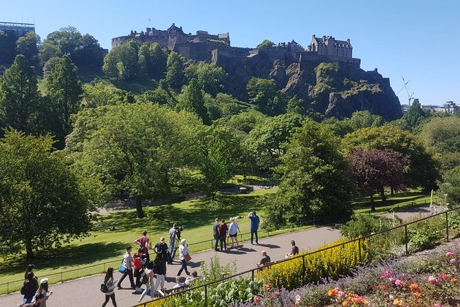 Edinburgh: Dean Village Circus Lane Walking Tour With a Local - Highlights of the Walk