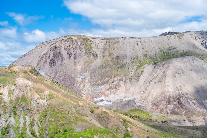 Hike Mt. Usu and Visit Lake Toya Day Tour - Key Points