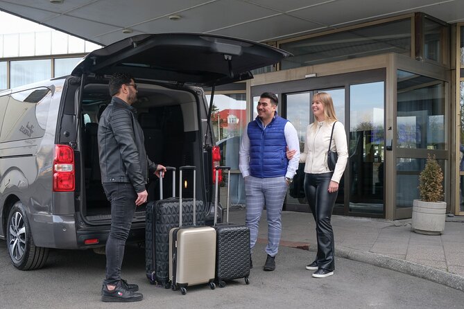 Keflavik Airport: One-Way Private Transfer To/From Reykjavik - Key Points