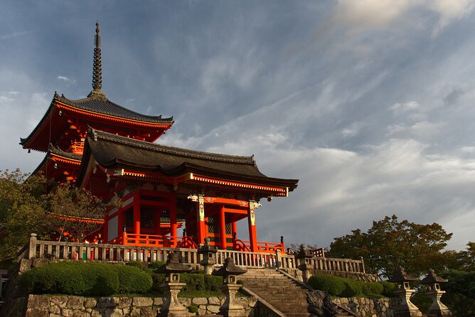 Kyoto Highlights: Half Day Customized World Heritage Walking Tour - Key Points