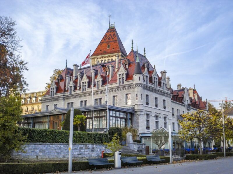Lausanne: Private Exclusive History Tour With a Local Expert - Key Points