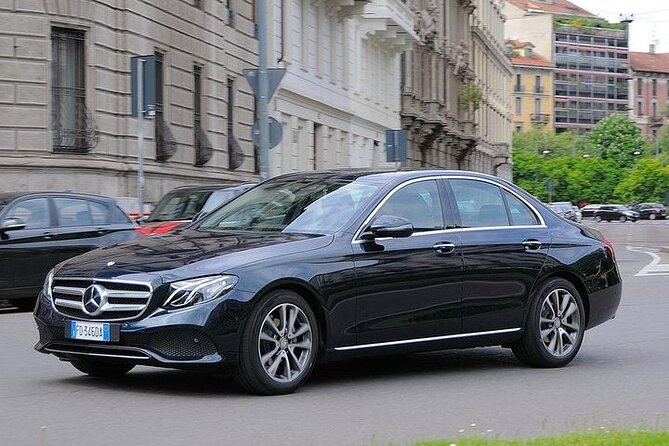 Luxury Private Day Transfer From Milan Center to Malpensa Airport - Vehicle and Capacity