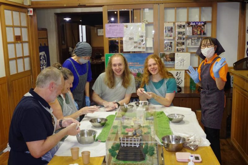 Make Oyaki Dumplings & Walk Around Zenkoji Temple in Nagano - Key Points
