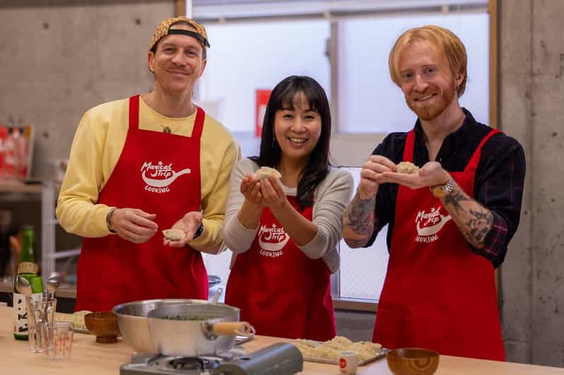 Osaka: Cooking Class & Sake Tasting With Local Market Visit - Key Points