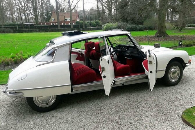 Paris City Tour 2h00 Citroën DS Vintage With Open Roof - Key Points