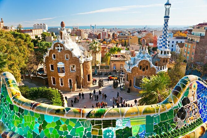 Park Guell Guided Group Tour With Optional Sagrada Familia - Key Points