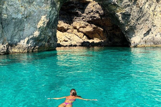 Private Boat Trip/ Tour, Blue Lagoon, Malta, Gozo & Comino T3 - Overview of the Private Boat Tour