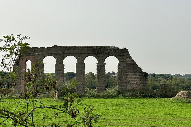 Private E-Bike Tour of Appian Way, Aqueduct & Catacombs With Food - Key Points