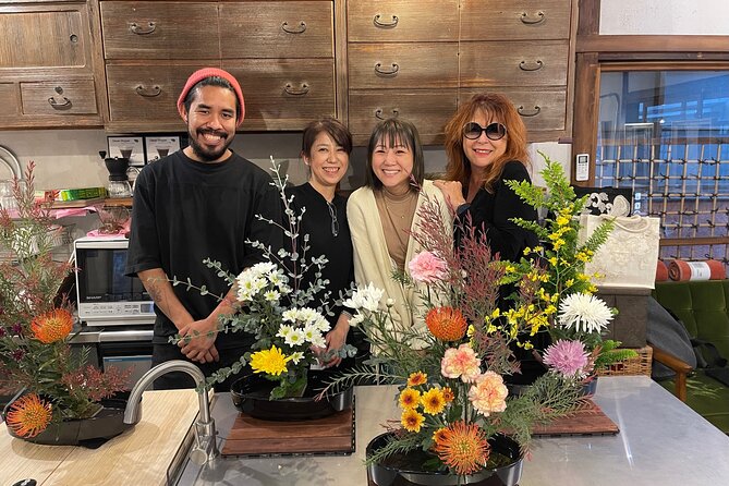 Private/Flower Arrangement IKEBANA in YANAKA/Taito-ku /TOKYO. - Key Points