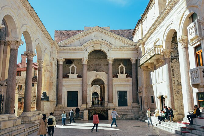 Private Food & Wine Tour Split – Customizable for All Diets - Key Points