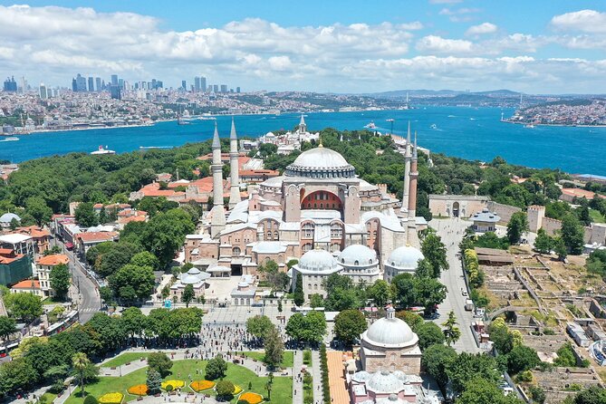Private Hagia Sophia Sultanahmet Blue Mosque Cistern Bazaar Tour - Key Points