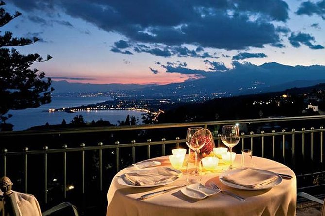 Private Taormina Sunset Walking Tour With Aperitif - Key Points
