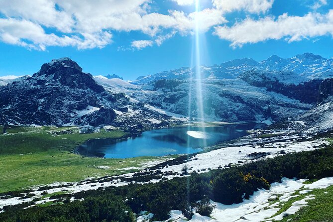 Private Tour From Oviedo to Covadonga, Lakes, & Sailors Villages - Key Points