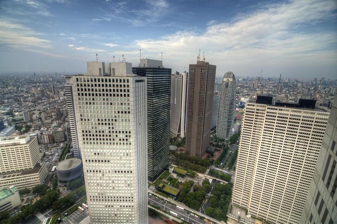 Shinjuku: Private Tokyo Nights of Japanese Food and Izakaya - Key Points