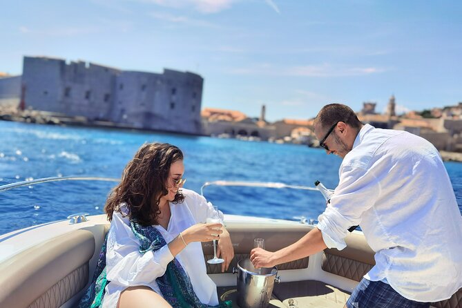 Speedboat Atlantic Marine 750 Review - About Your Stay