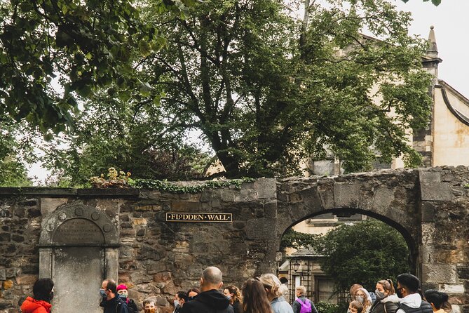 Tales From the Crypts: Ghouls, Graves and Ghostly Tales - Delving Into Edinburghs Haunted History
