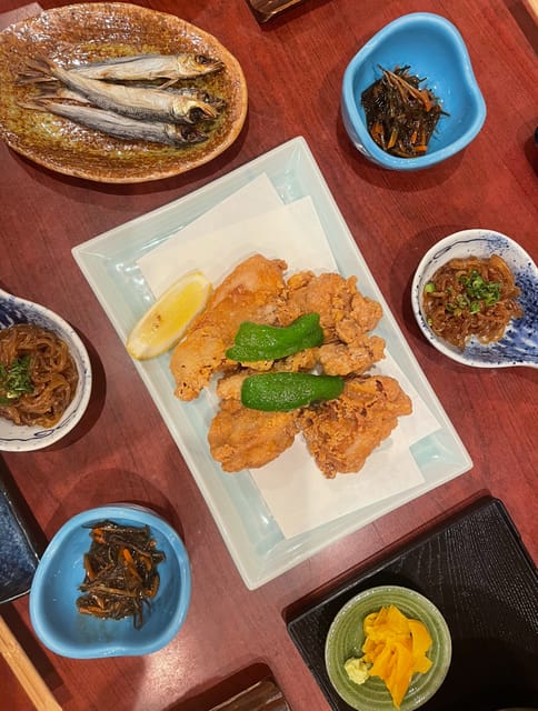 Tokyo: Live Shamisen Guitar and Izakaya Experience - Key Points