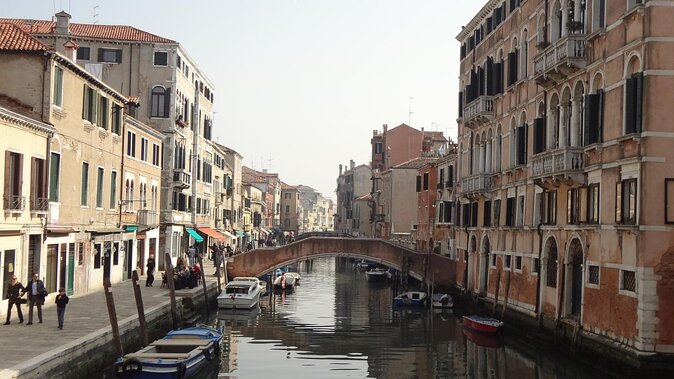 Venice: Hidden Gems Walking Tour With a Local Guide - Key Points
