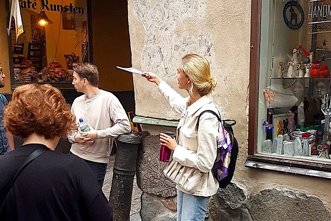 Walking Tour of Stockholms Old Town, Gamla Stan - Key Points