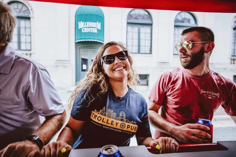 Charlotte: Brunch and Trolley Pub City Tour - The Vibe and Group Experience