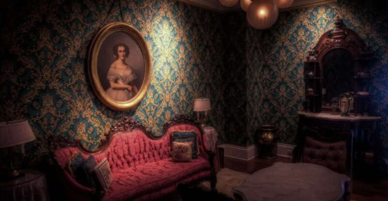 New Orleans: 1.5-Hour Infamous Women Night Tour - The Experience in Detail
