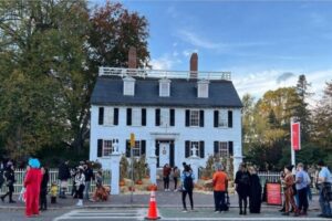 Salem: Witch Trial History and Salem Haunts Walking Tour