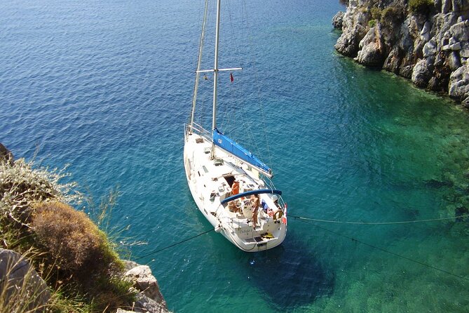 Single day Sail boat cruise with swimming, snorkeling, drinks and lunch - Who Will Love This Trip?