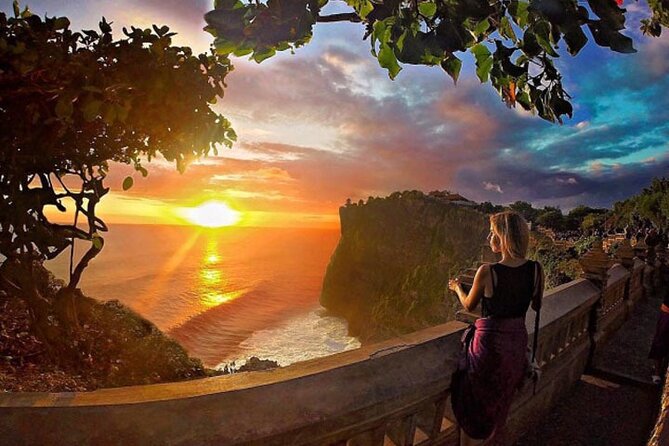 Uluwatu Sunset, Kecak Dance, and Dinner Jimbaran Beach - The Logistics: What to Expect