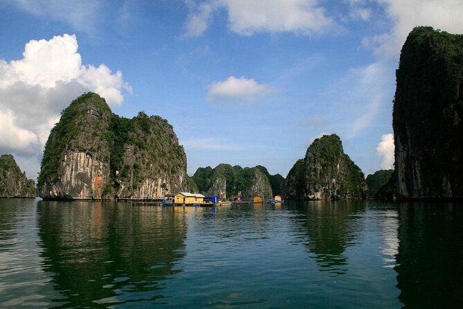 2 Days 1 Night Discovery Halong Lan Ha Bay Group for 2 adults - Introduction