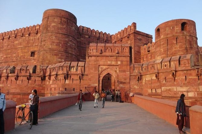 1-Day Trip to Taj Mahal, Agra from Bangalore with Both Side Commercial Flights - The Value of This Tour