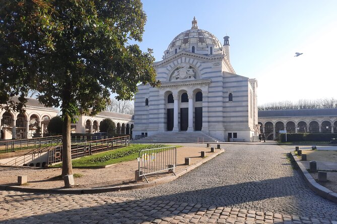 2.5 Hour Walking Tour of Père Lachaise Cemetery from Paris - Why This Tour Works