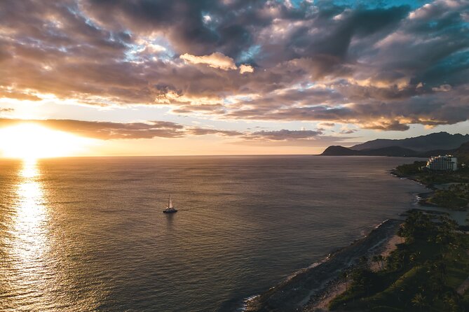 2-Hour Oahu Sunset Catamaran Sail - Highlights of the Cruise Experience
