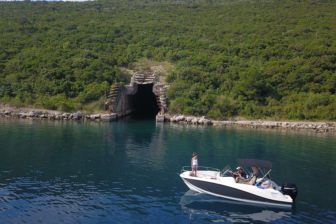 3h-Private Bout: Kotor Bay and Blue Cave Attraction (Free Drinks) - Easy Meeting Logistics for Your Adventure