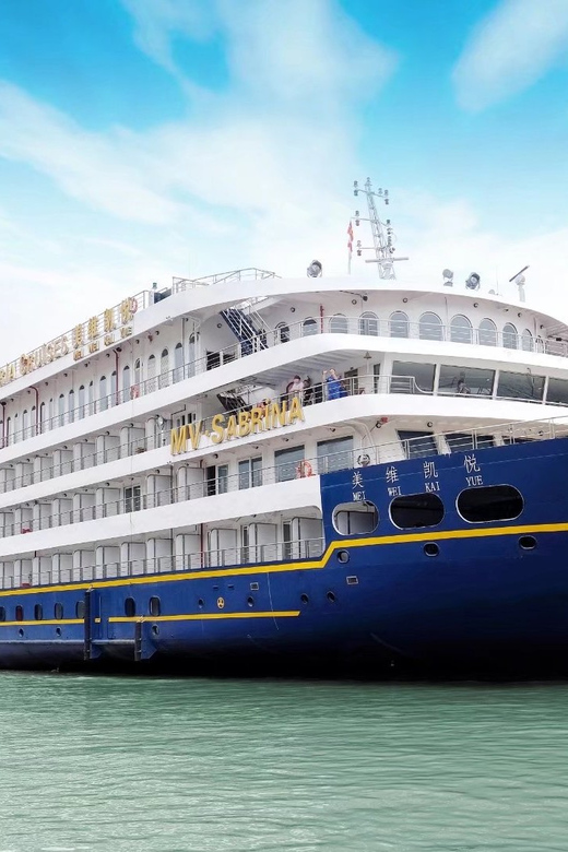 5D4N Yangtze River: Yichang to Chongqing by Victoria Sabrina - What Makes This Cruise Stand Out?