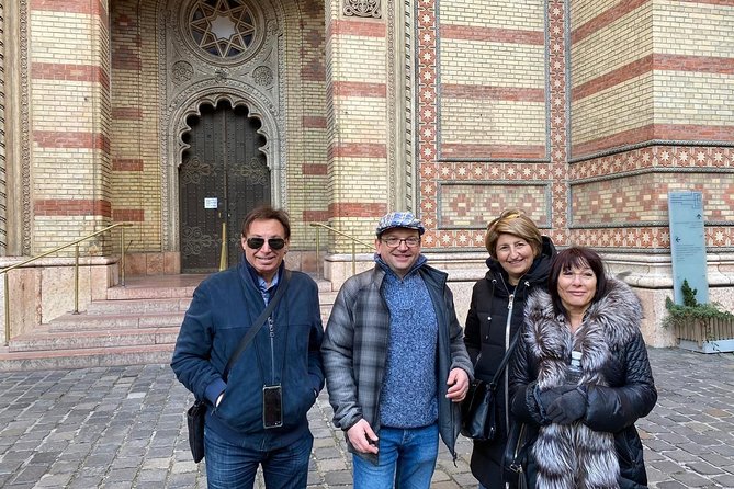 A Journey Through Jewish Budapest - Walking Tour - The Grandeur of Dohány Synagogue