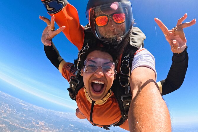 Algarve Tandem Skydive 10K Ft (3000M) - Meeting and Pickup