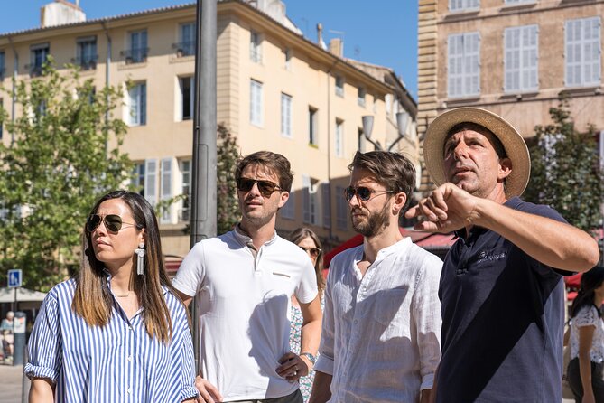 Avignon Walking Tour Including Pope's Palace Review - Exploring the Popes Palace