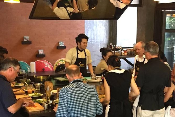 Baipai Thai Cooking School Class in Bangkok - Who Should Consider This Tour?