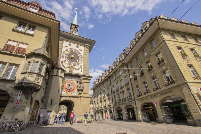Bern: Express Walk With a Local in 60 Minutes - Highlights and Experiences