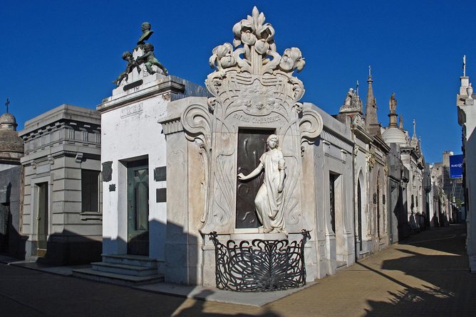 Best of Buenos Aires Private Walking Tour - Admiring the Edificio Kavanagh
