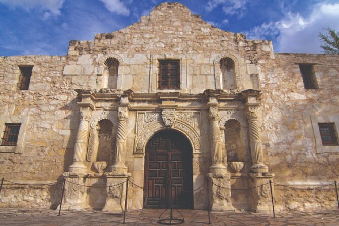 Best of San Antonio Small Group Tour with Boat + Tower + Alamo - What the Tour Includes and What It Doesn’t