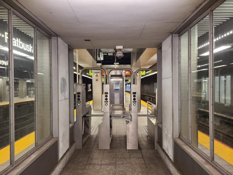Brooklyn: Discover Hidden NYC Subway Secrets - Private - Authentic Experiences Backed by Reviews