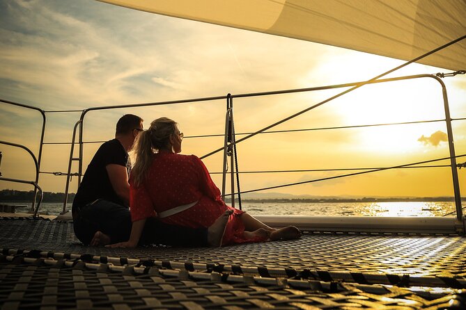 Catamaran Sunset Cruise Around Sunny Beach & Nessebar - Unpacking the Inclusions: Food and Beverages