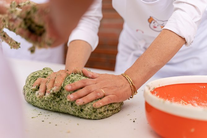 Cesarine: Small Group Pasta and Tiramisu Class in Varenna - Whats on the Menu?