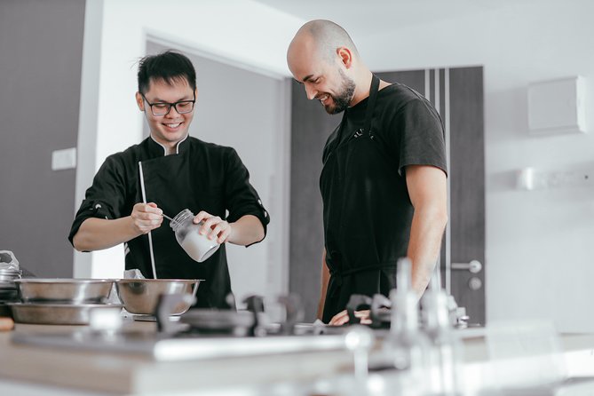 Chef Samuel's Private Malaysian Cooking Class with Wet Market Tour - The Wet Market Visit: A Glimpse into local life