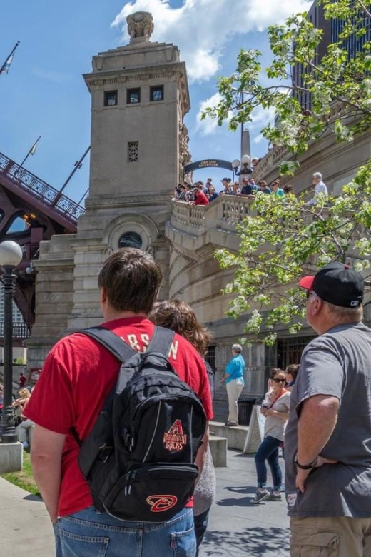 Chicago: Best of Attractions Walking Tour +Bike/Kayak Rental - Detailed Breakdown of the Tour Experience