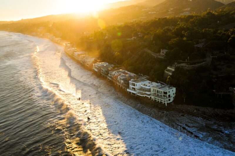 City & Coast: Beaches & City: 50-Minute Helicopter Tour - Who Will Love This Tour?