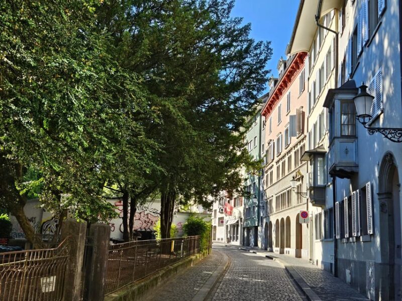 City Tour Historic Old Town Zurich - Itinerary Highlights